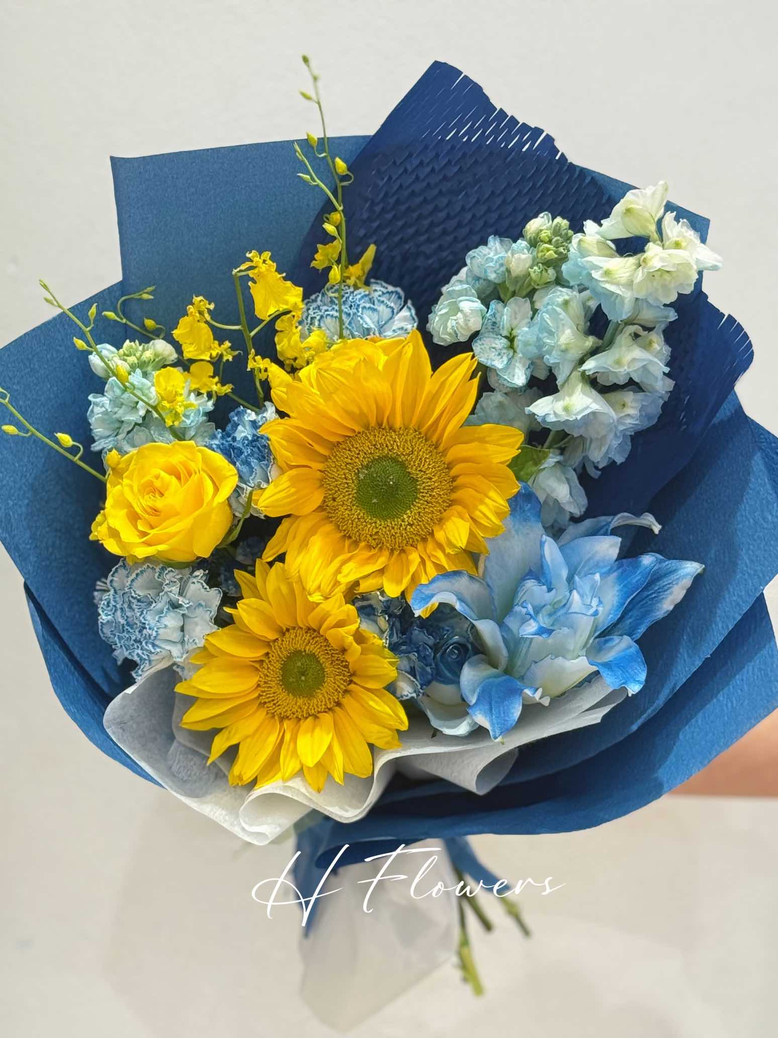 Azure Sunshine | Valentine's Day Bouquet | Melbourne Same-Day Delivery